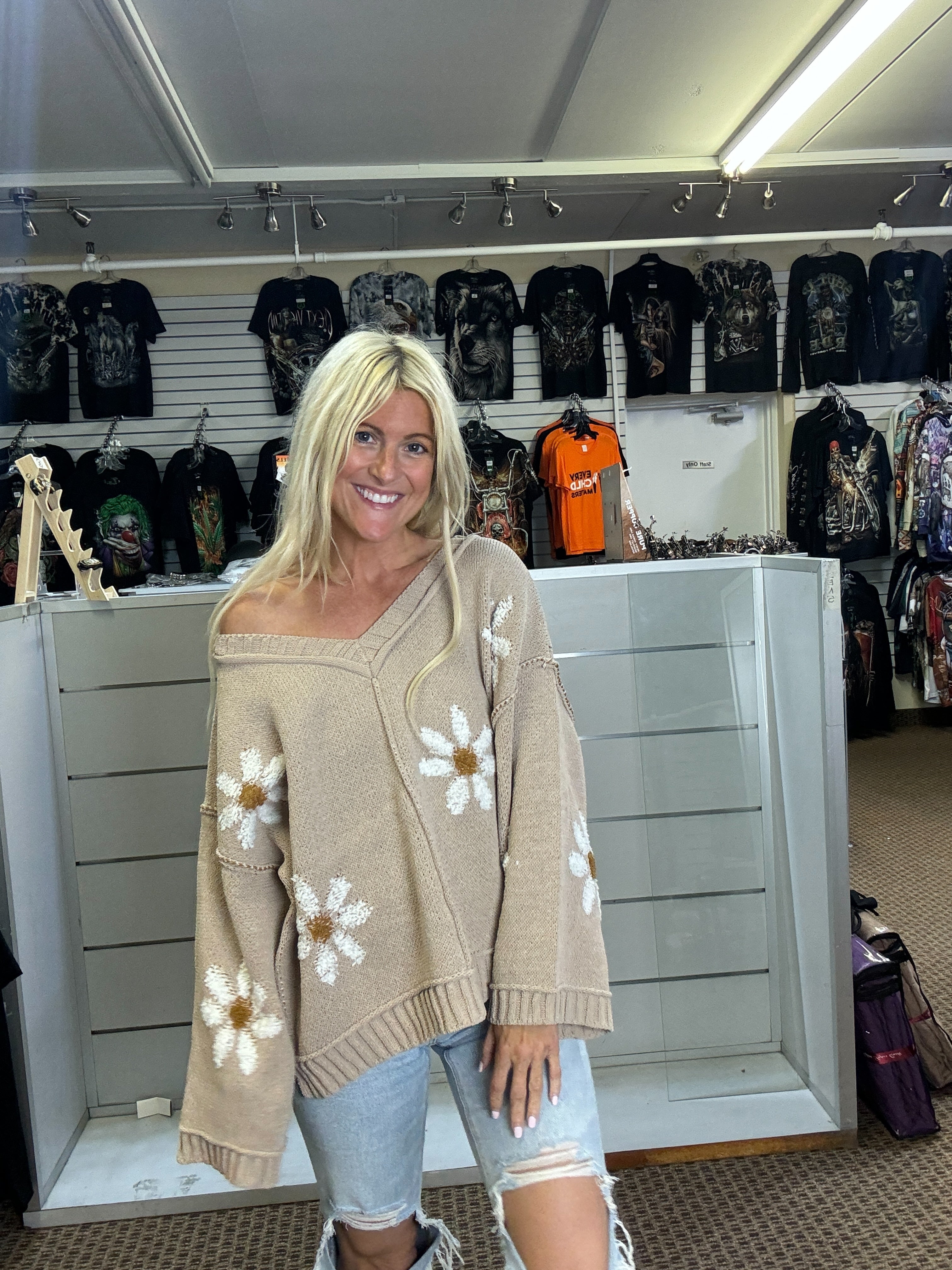 Tops for Women in Burlington – Lace & Envy